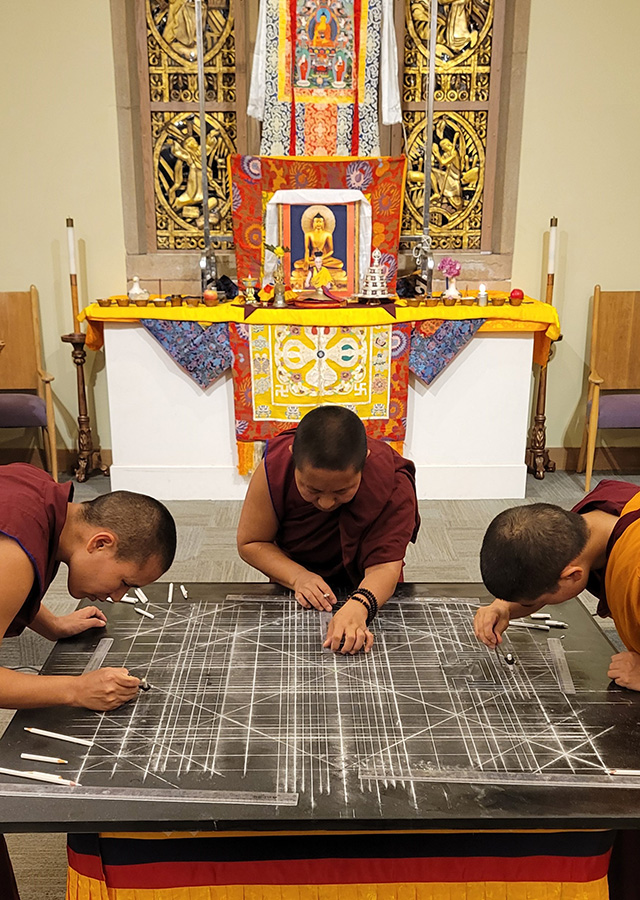 First Seattle Sand Mandala Made by Tibetan Nuns : Northwest Dharma ...